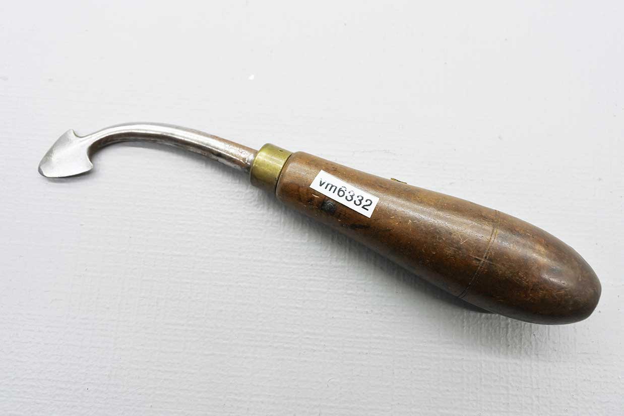 Vintage Leather Crease, 20mm Head - The Tool Exchange AU