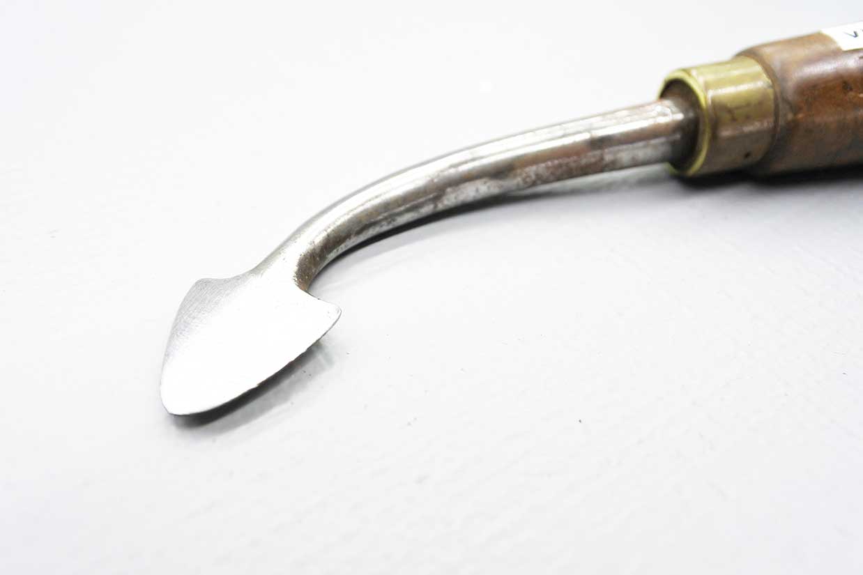 Vintage Leather Crease, 20mm Head - The Tool Exchange AU