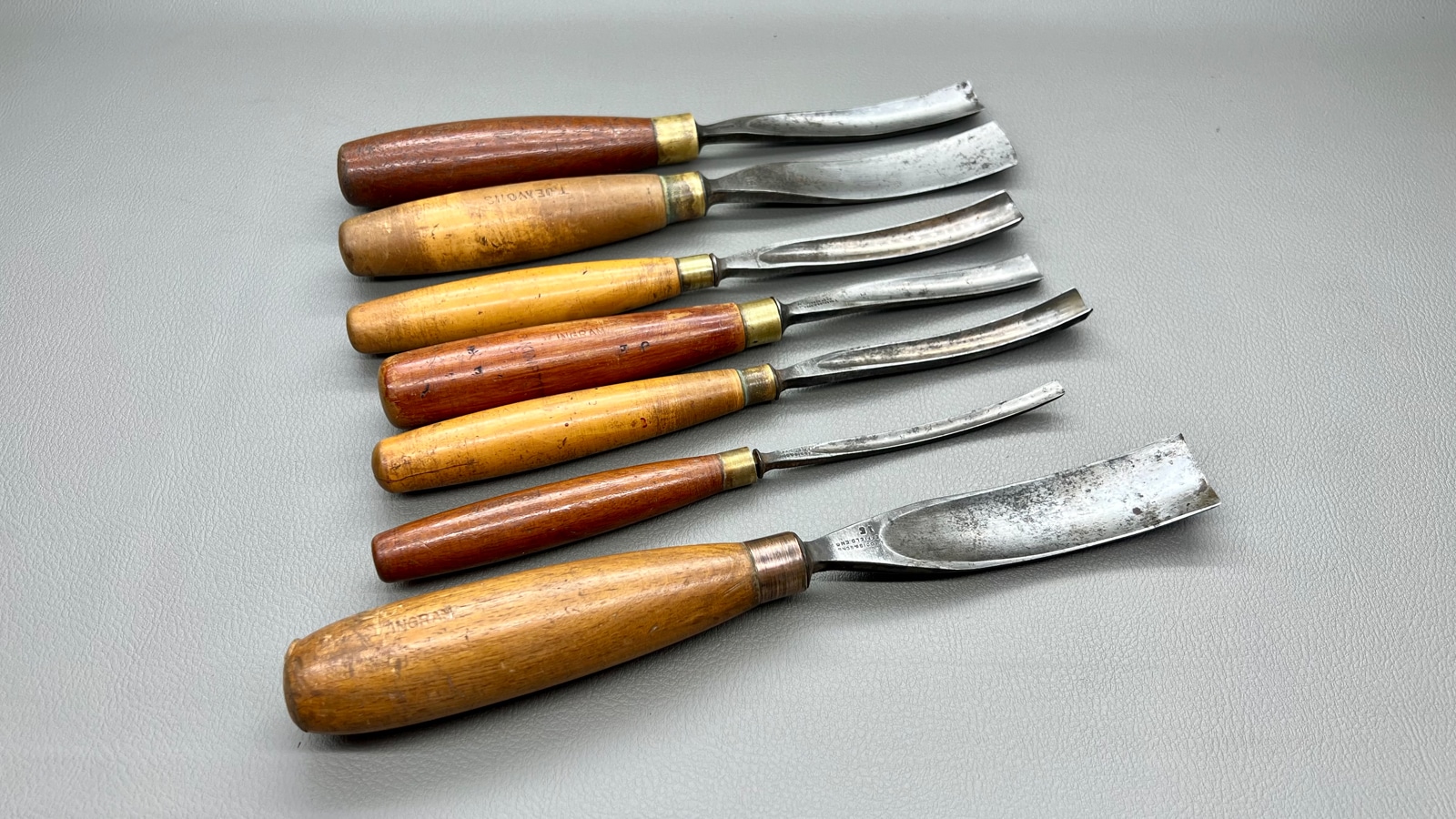 Set Of 7 Gouge Chisels - The Tool Exchange AU